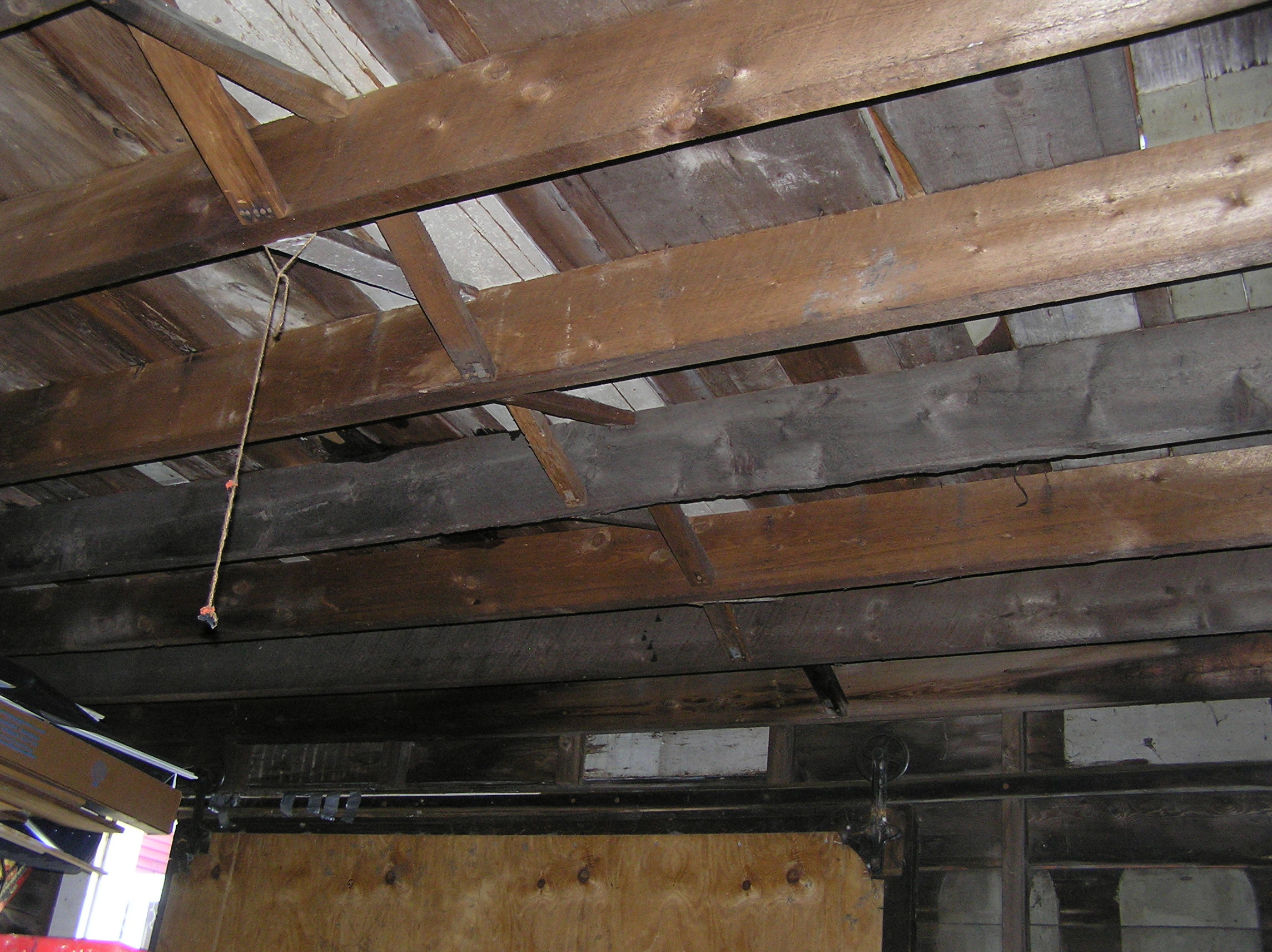 Barn Rafters – Country Design Home