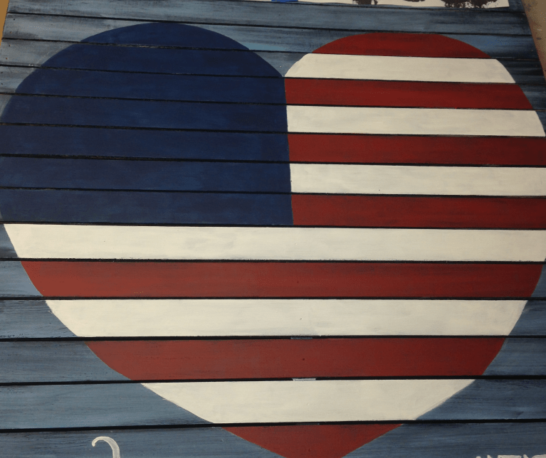 Vintage American Heart Sign – Country Design Home